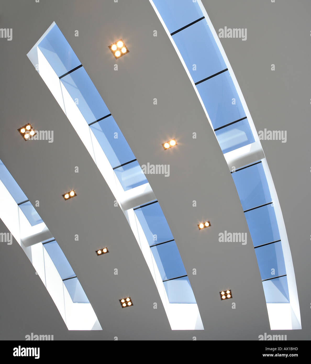 Vaulted atrium hi-res stock photography and images - Alamy