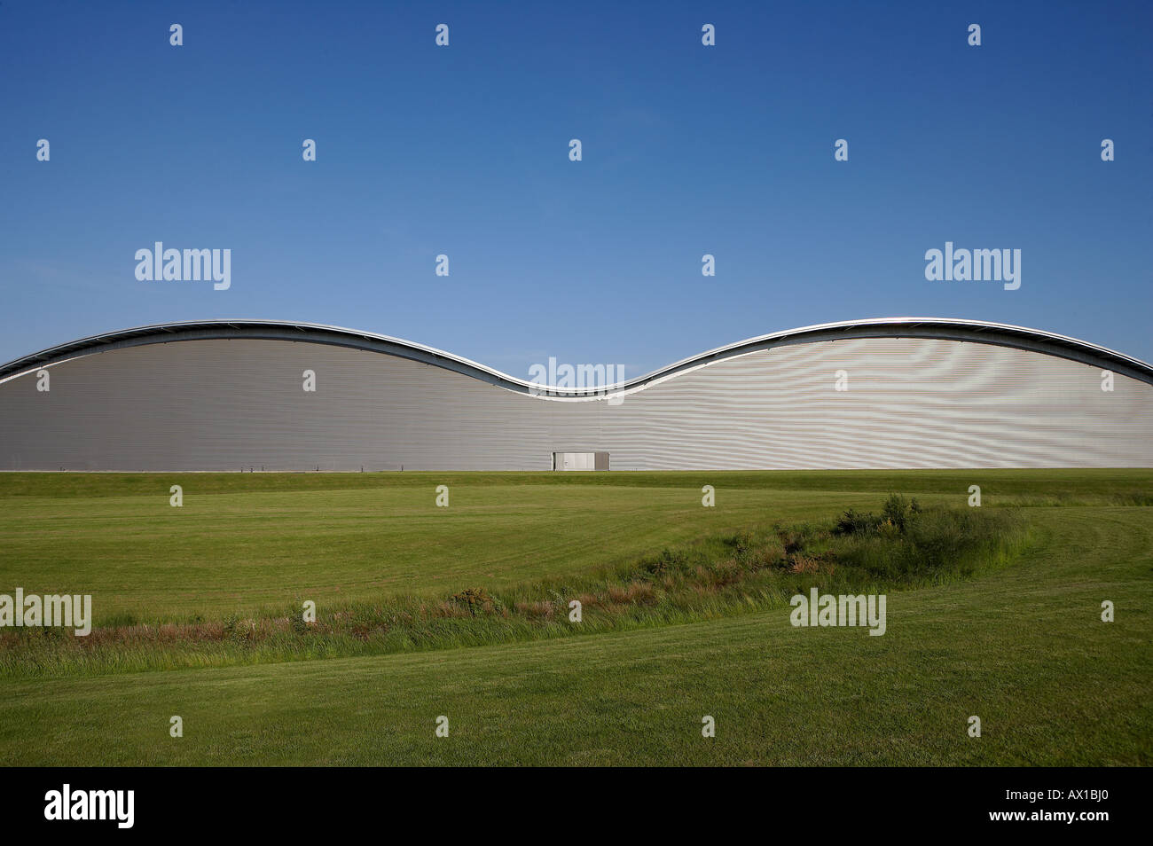 Aviation plant hi-res stock photography and images - Alamy