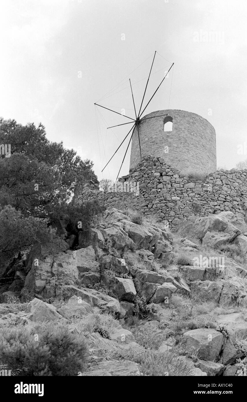 Broken down archeology hi-res stock photography and images - Alamy