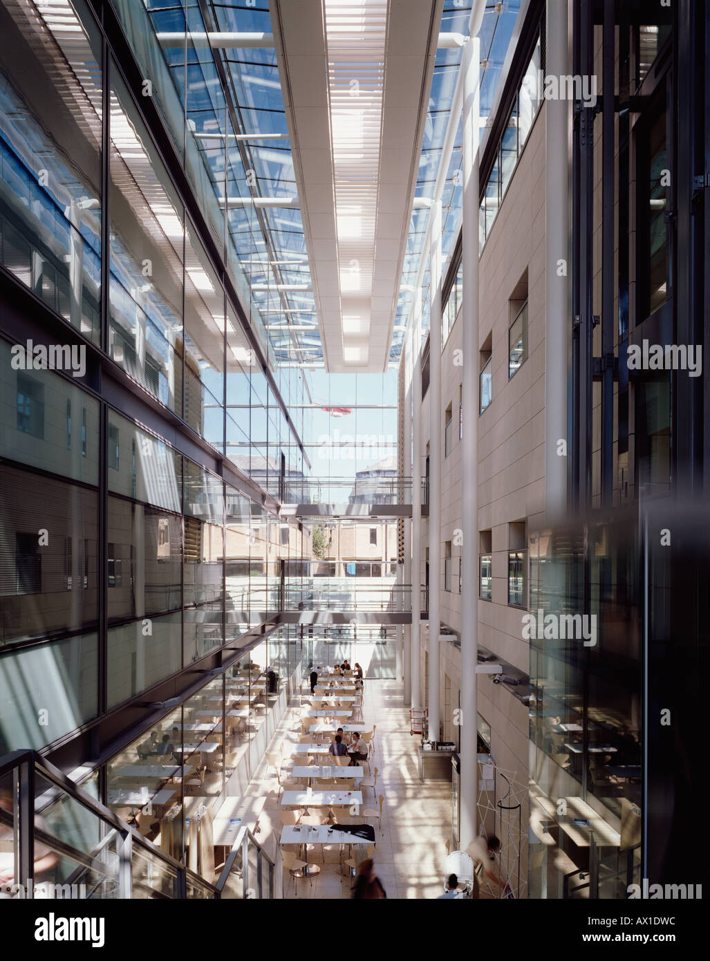Oxford university chemistry building hi-res stock photography and ...
