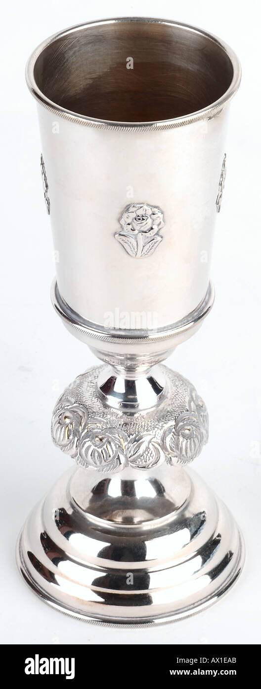 Silver chalice hi-res stock photography and images - Alamy