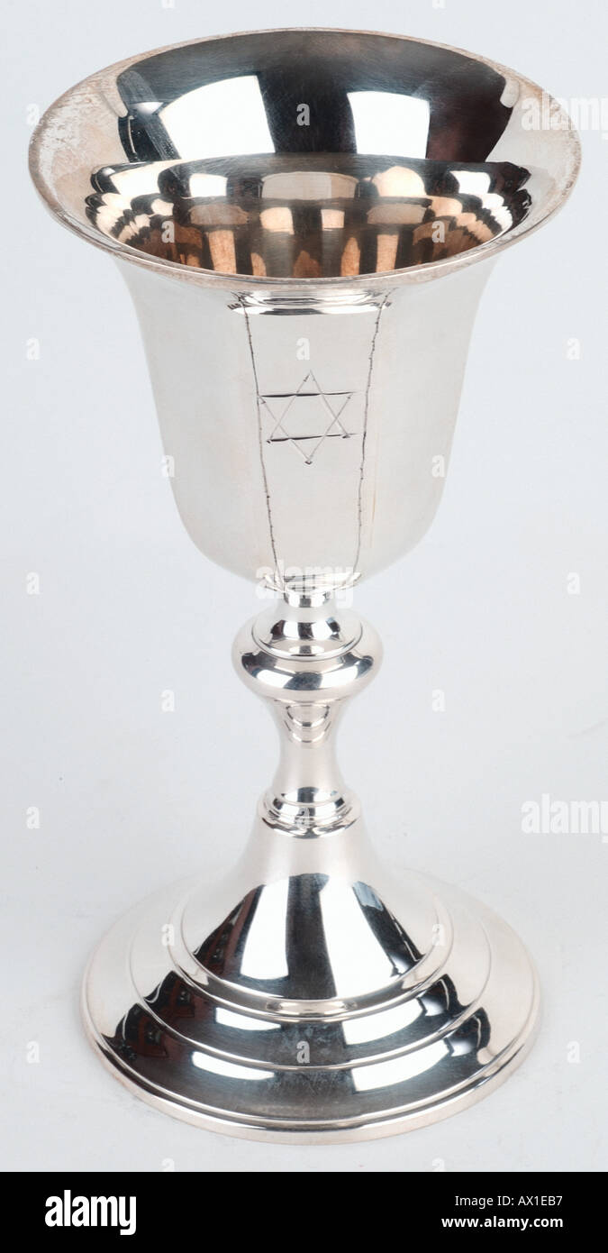 Silver chalice hi-res stock photography and images - Alamy