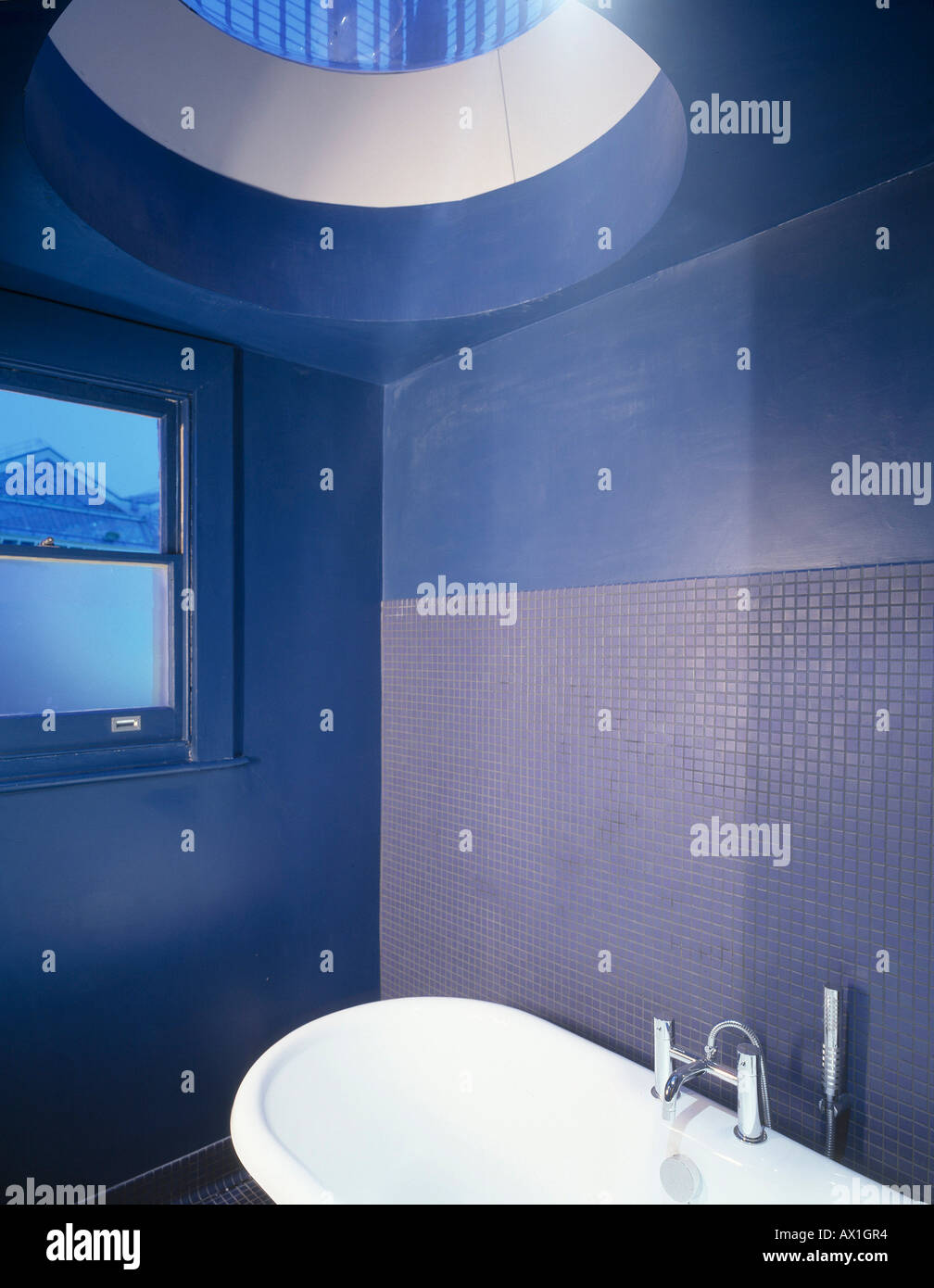 HOUSE ON LOWER MARSH, LONDON, UK Stock Photo - Alamy