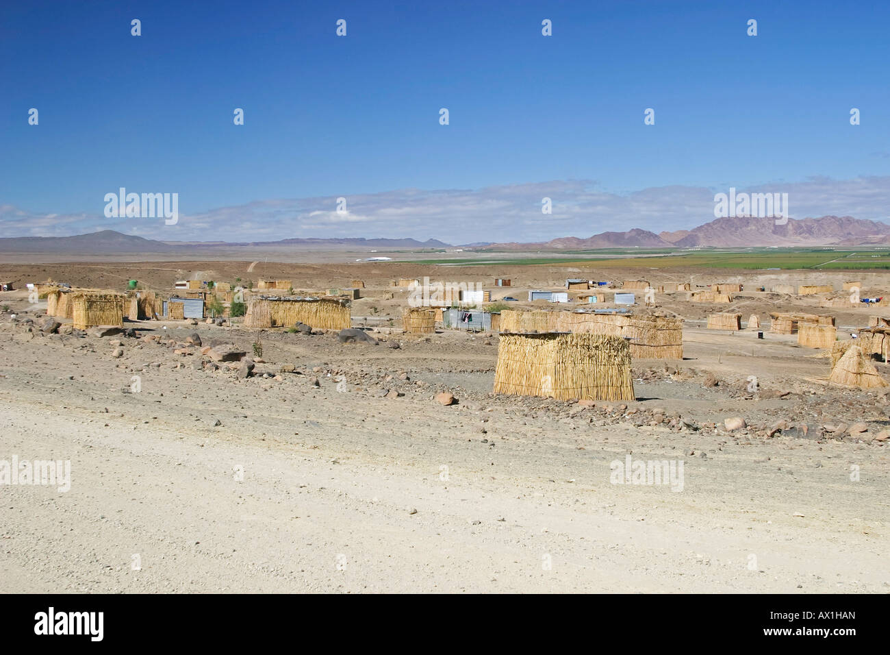 Ovambo working-class estate at the Oranje River for vintage, Aussenkehr ...