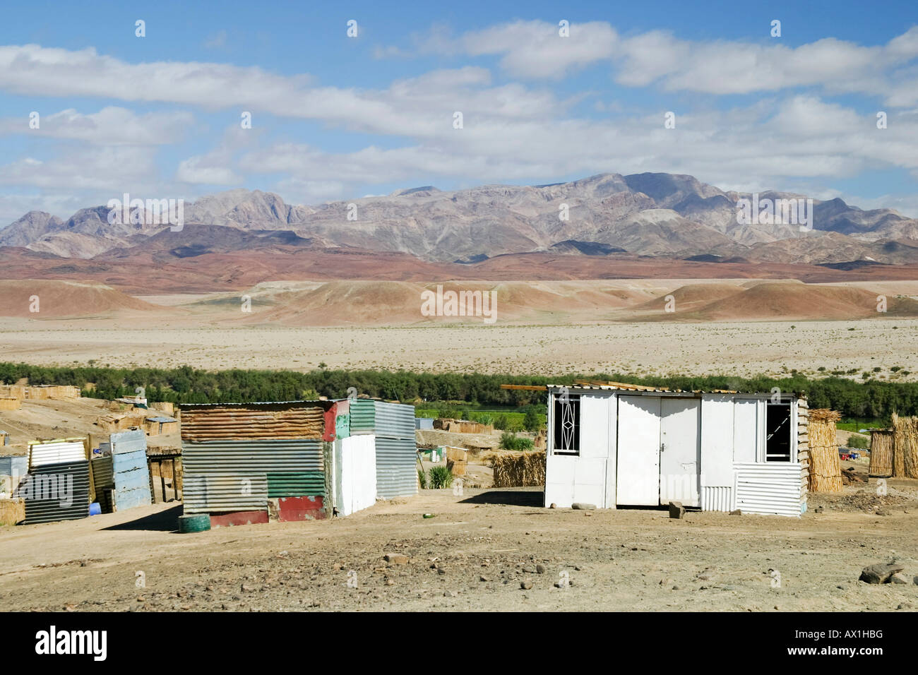 Ovambo working-class estate at the Oranje River for vintage, Aussenkehr ...