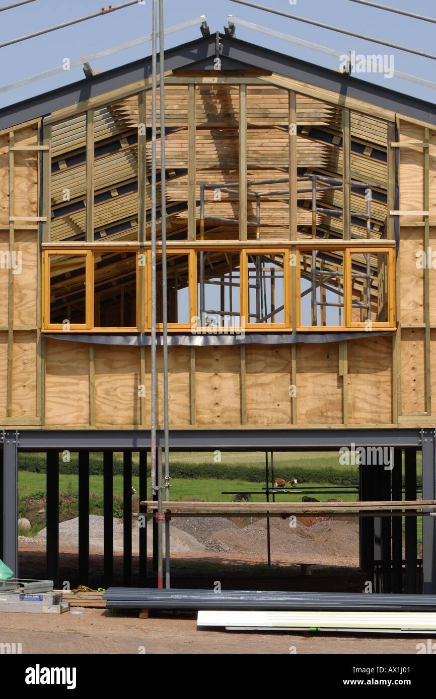 Partially built office building hi-res stock photography and images - Alamy