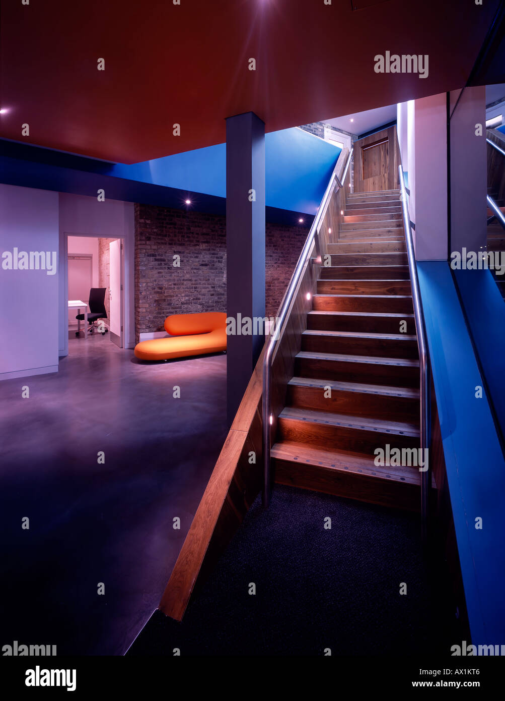 QUEEN MARY GRADUATE FACILITY - LOCK KEEPER’S COTTAGE, LONDON, UK Stock ...