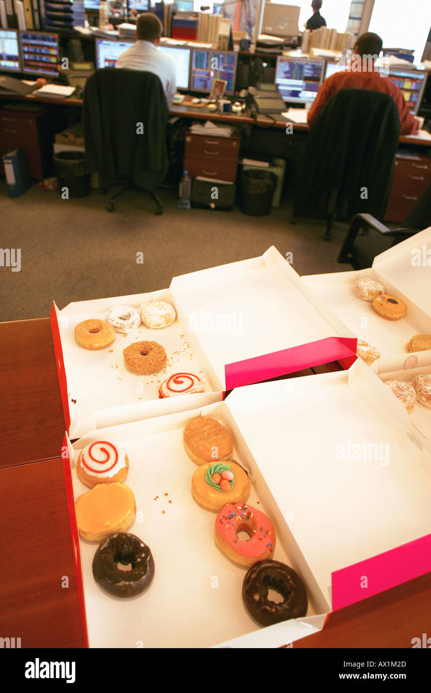 Close up cardboard box donut hi-res stock photography and images - Alamy