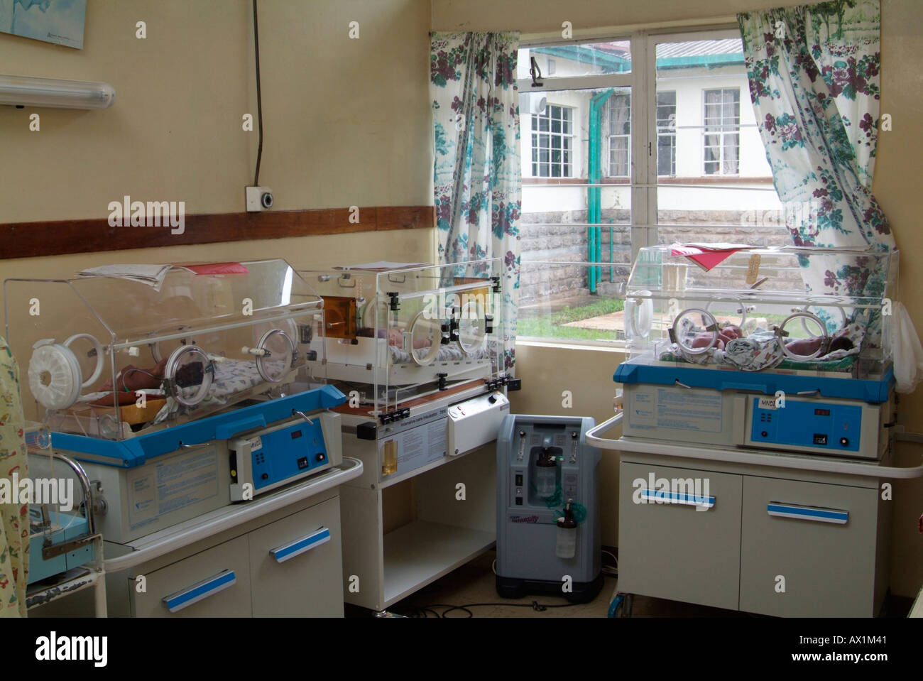 Special care baby unit Stock Photo - Alamy
