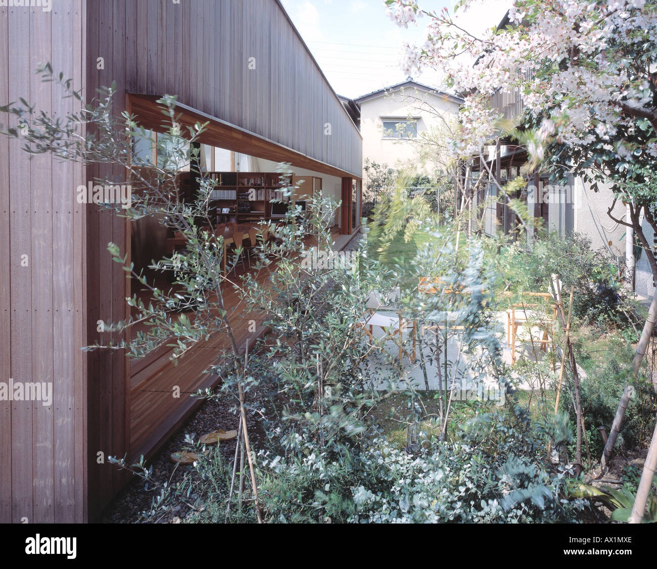 ENGAWA HOUSE / PORCH HOUSE, TOKYO, JAPAN Stock Photo - Alamy