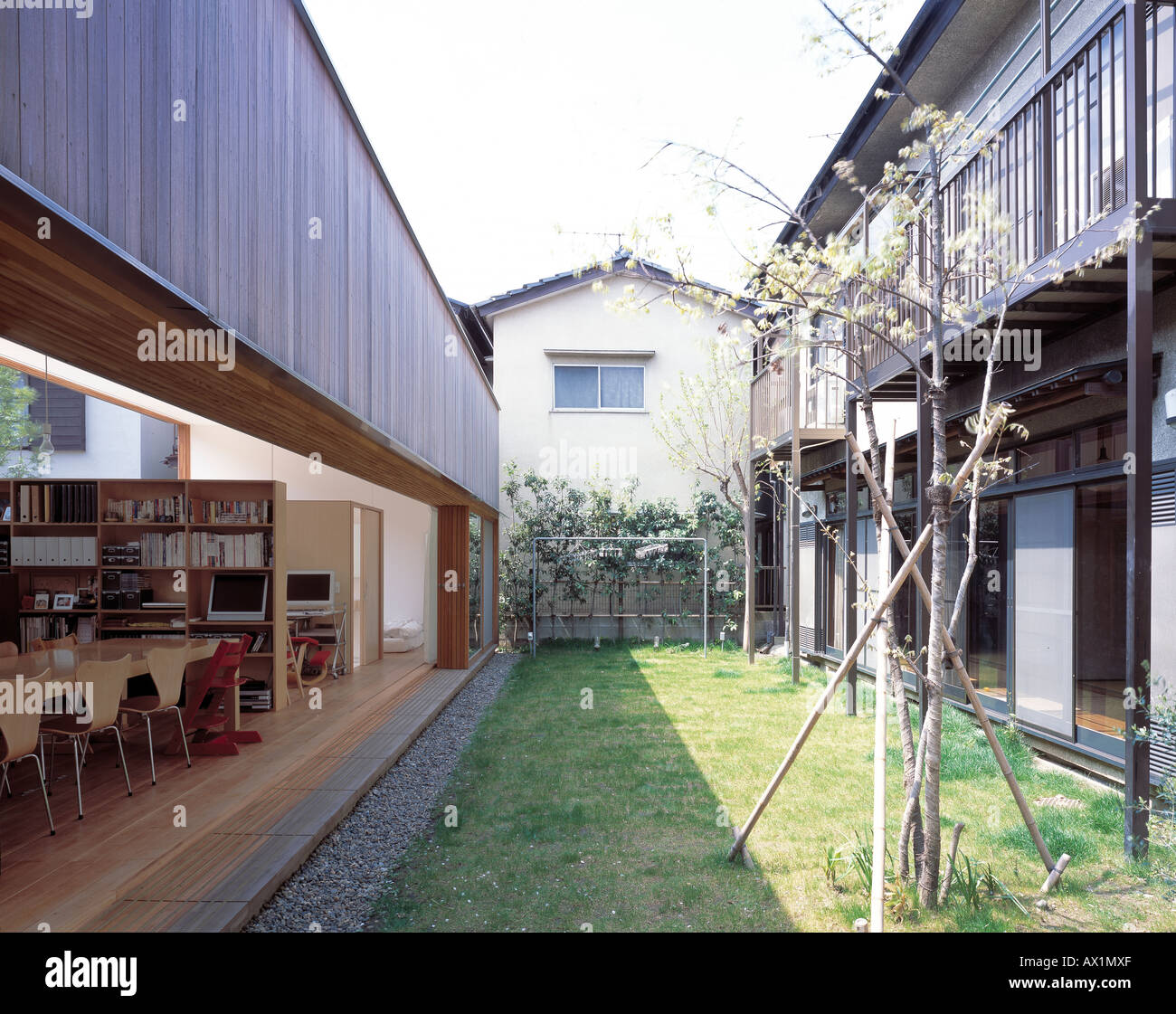 ENGAWA HOUSE / PORCH HOUSE, TOKYO, JAPAN Stock Photo - Alamy