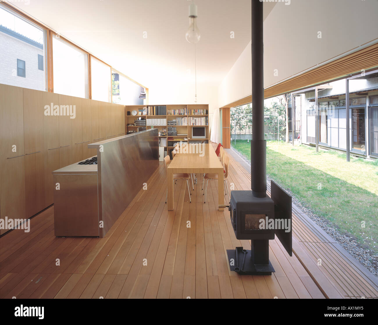 ENGAWA HOUSE / PORCH HOUSE, TOKYO, JAPAN Stock Photo - Alamy