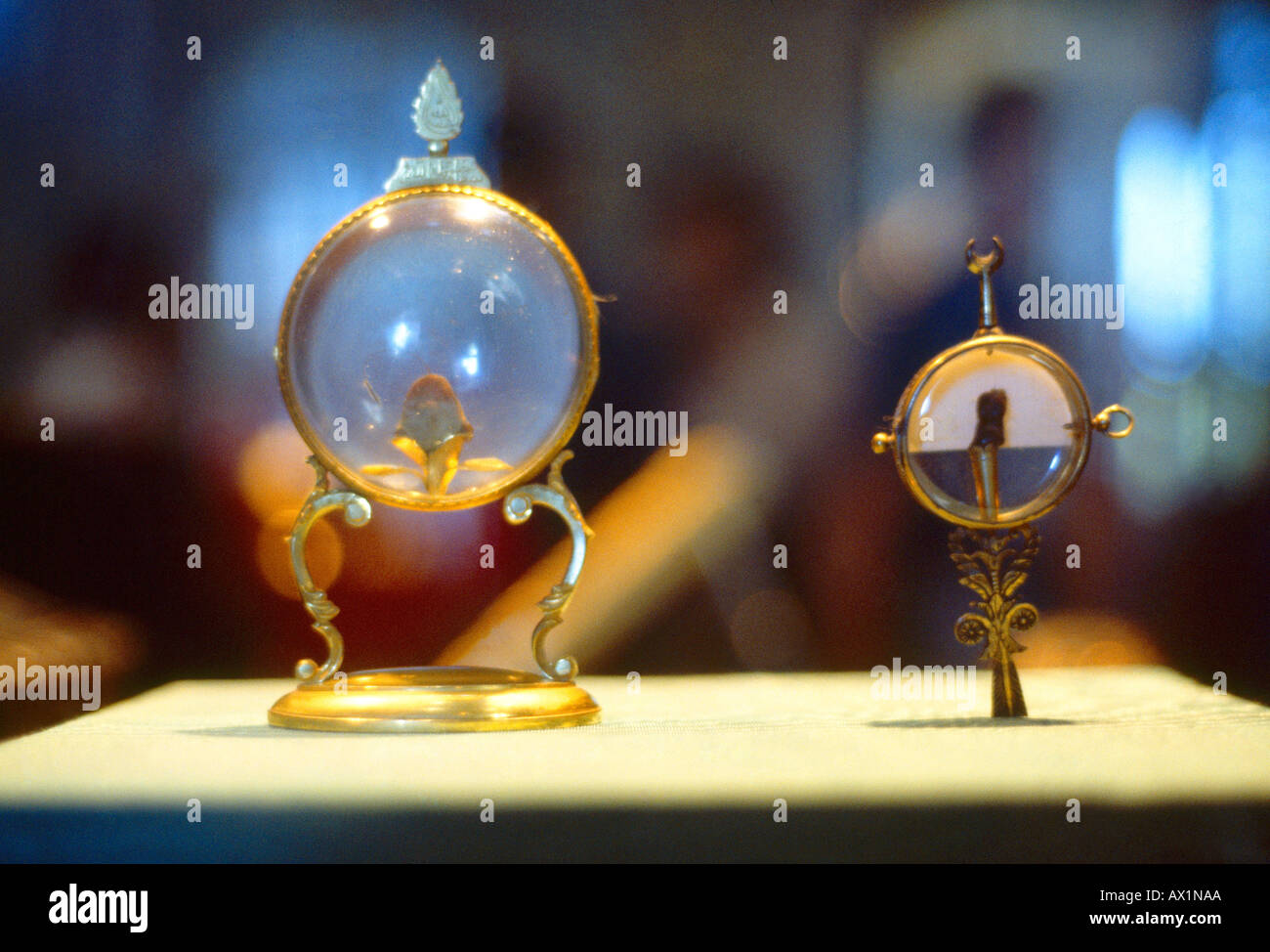 Istanbul Turkey Prophet’s Tooth & Beard Hair Topkapi Muhammed Stock ...