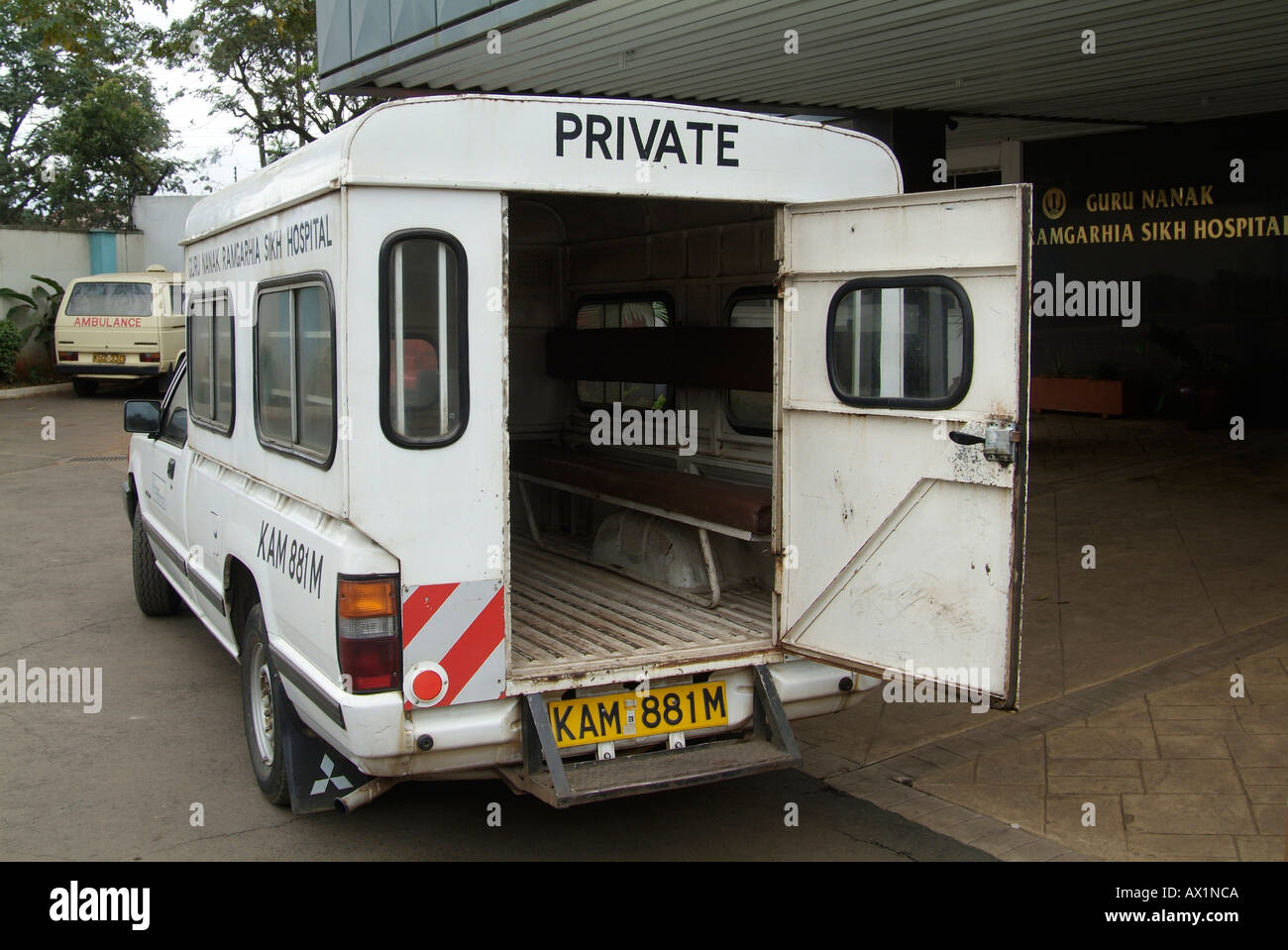 Ambulance rear doors hi-res stock photography and images - Alamy