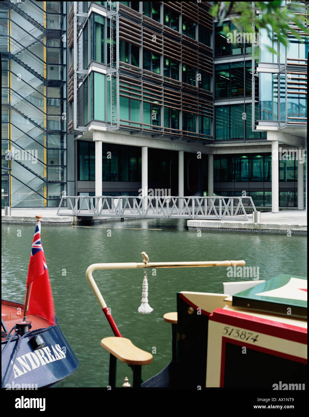 ROLLING BRIDGE, LONDON, UK Stock Photo - Alamy