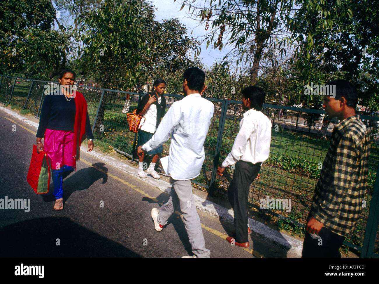 Delhi India People Walking Along Street in Traditional & Modern Clothes ...