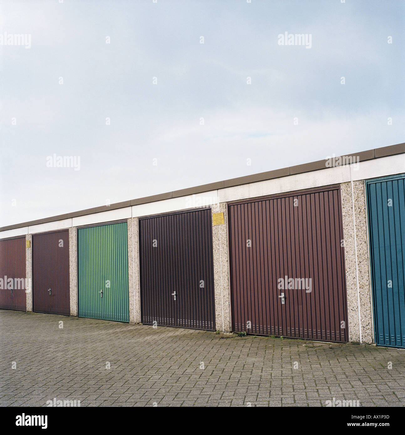 Storage units hi-res stock photography and images - Alamy