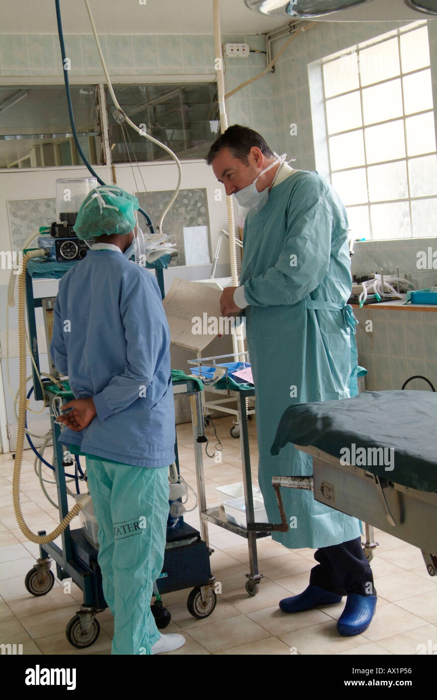 theatre staff post op Stock Photo - Alamy