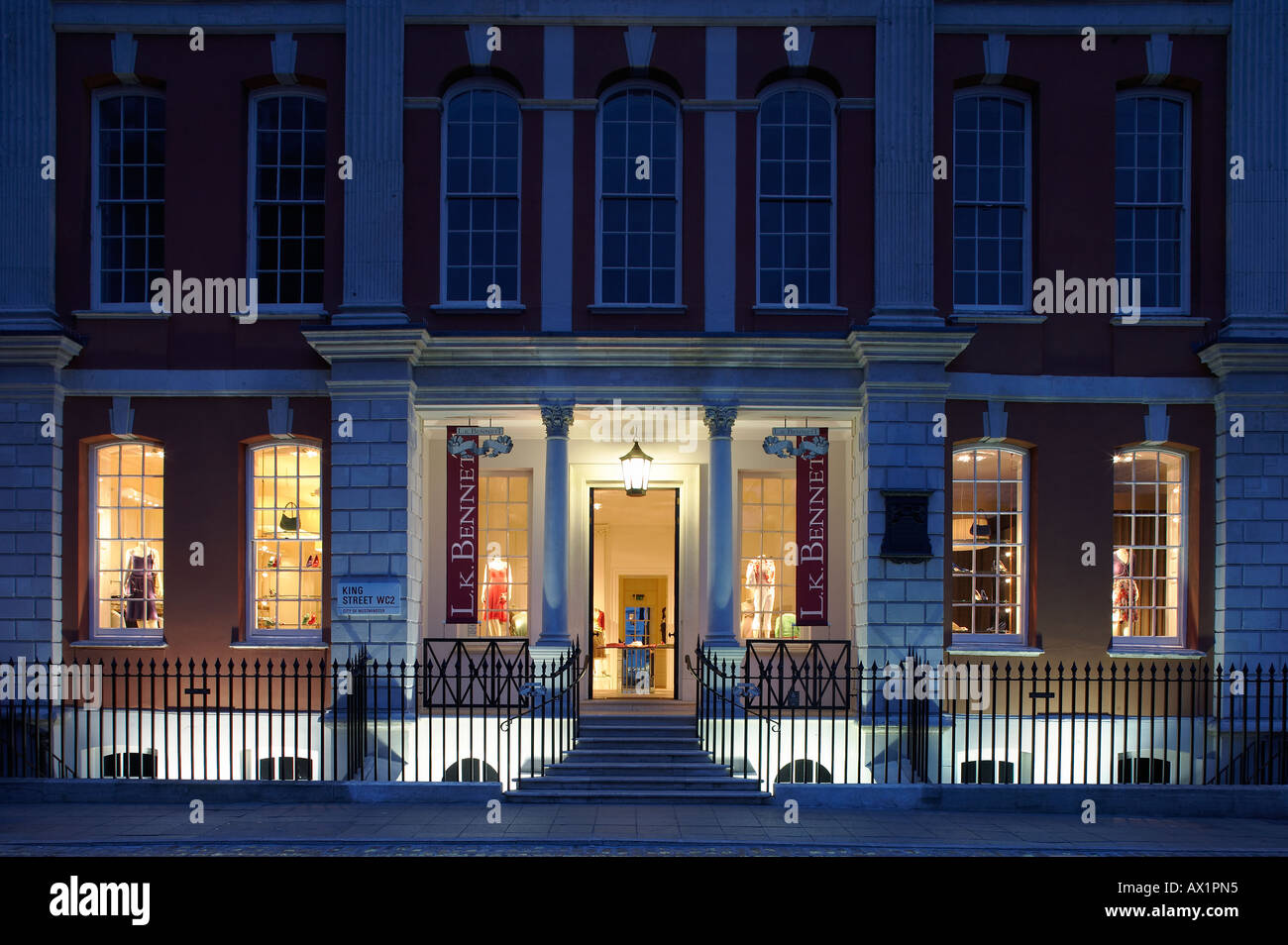 Lk bennett shop hi-res stock photography and images - Alamy