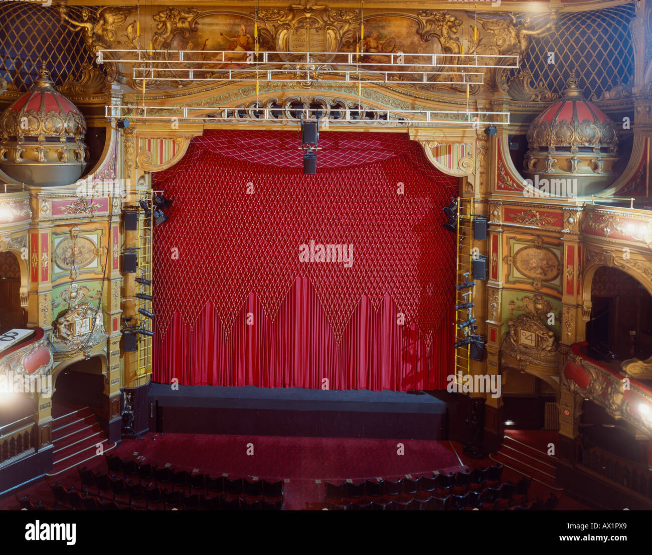 Hackney empire hi-res stock photography and images - Alamy