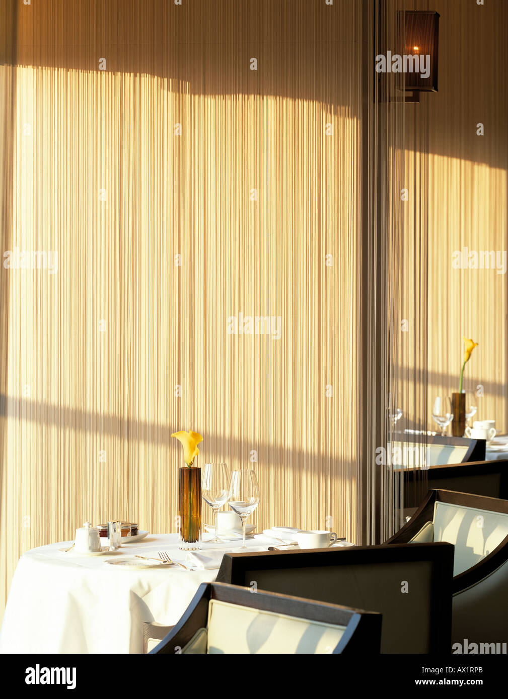 Dining london extravagant hi-res stock photography and images - Alamy