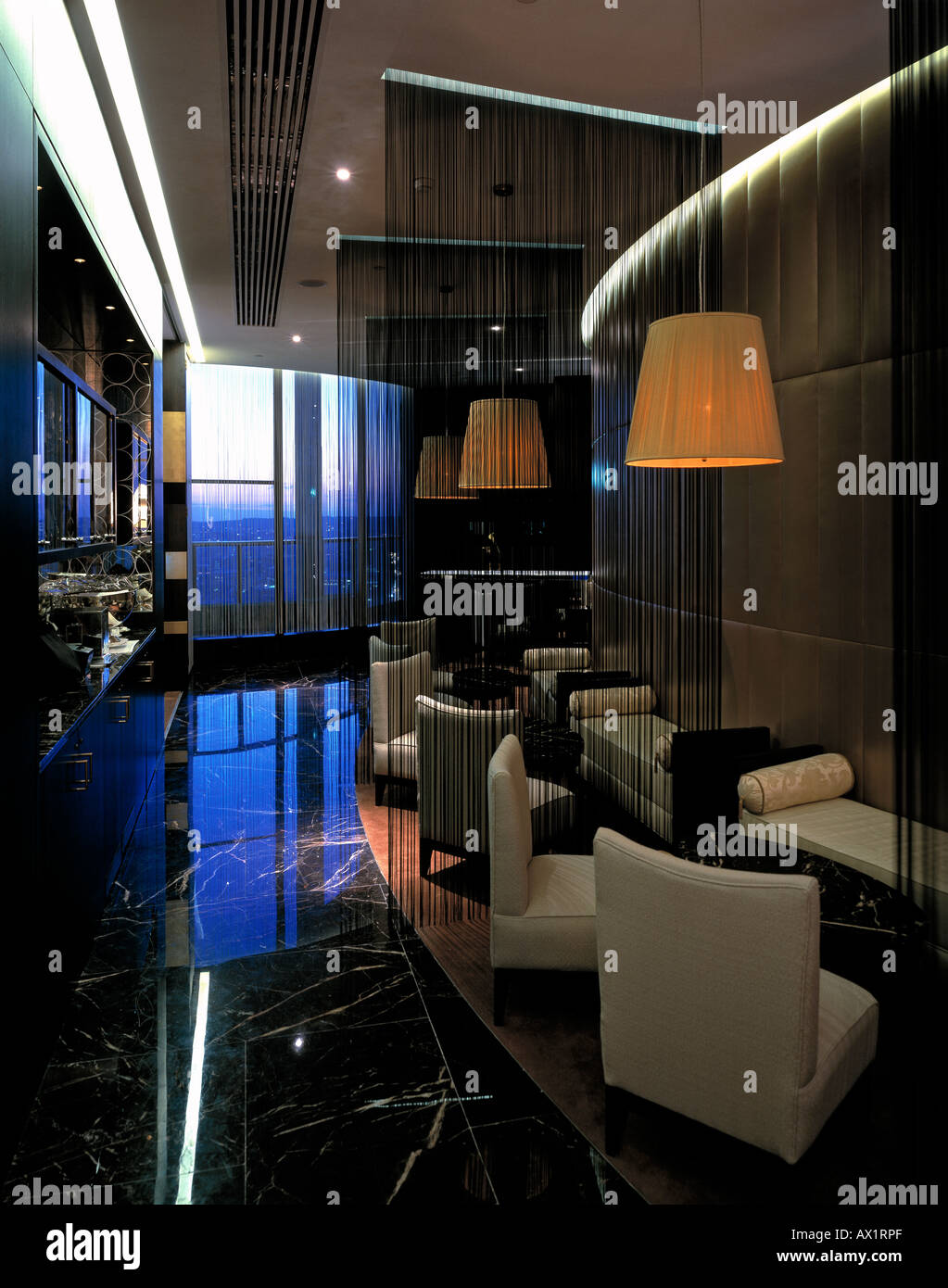 Dining london extravagant hi-res stock photography and images - Alamy