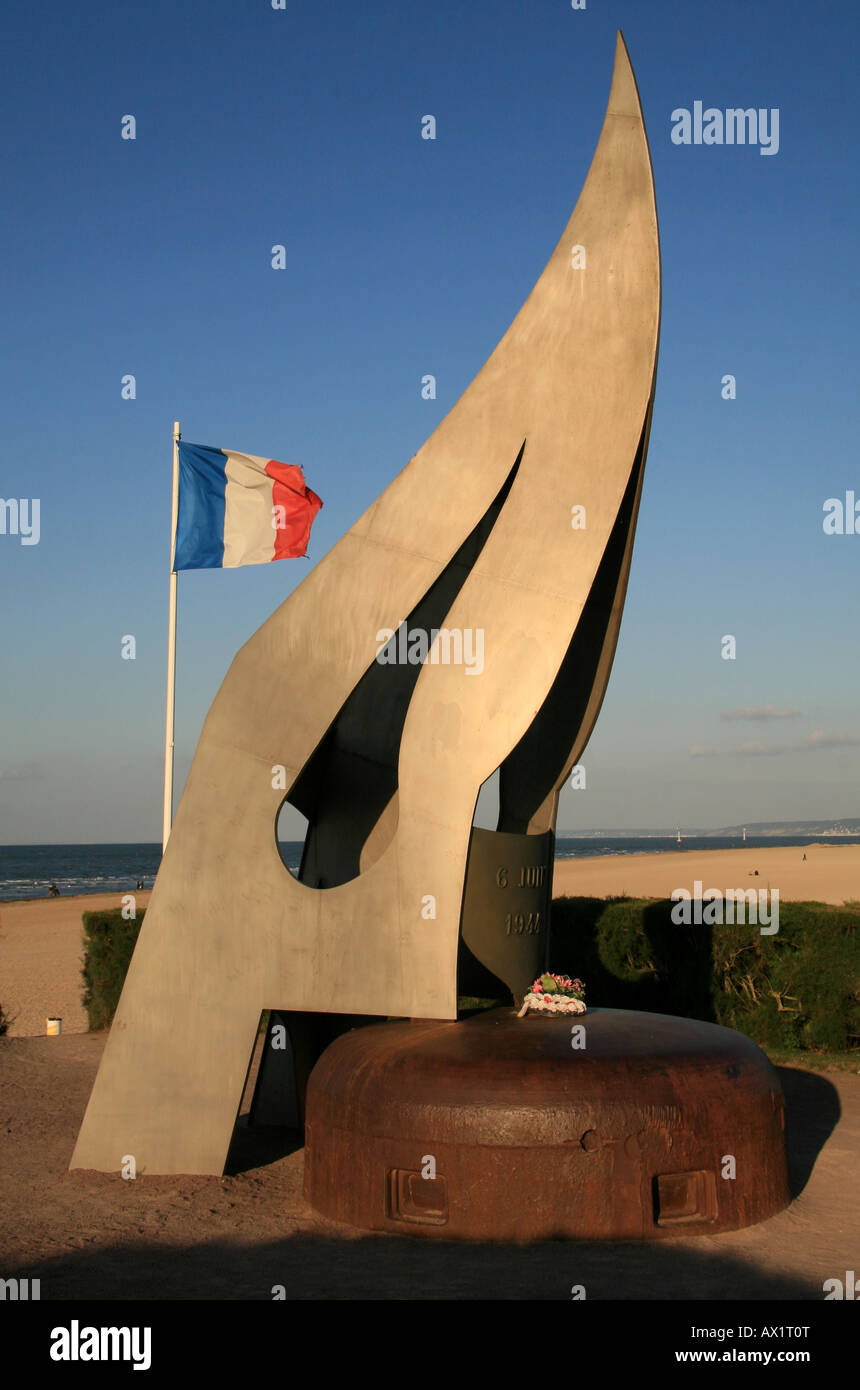 The Keiffer Flame Monument at Sword beach, Ouistreham, Normandy, France ...