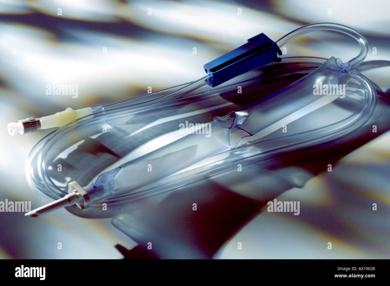 Iv giving set hi-res stock photography and images - Alamy