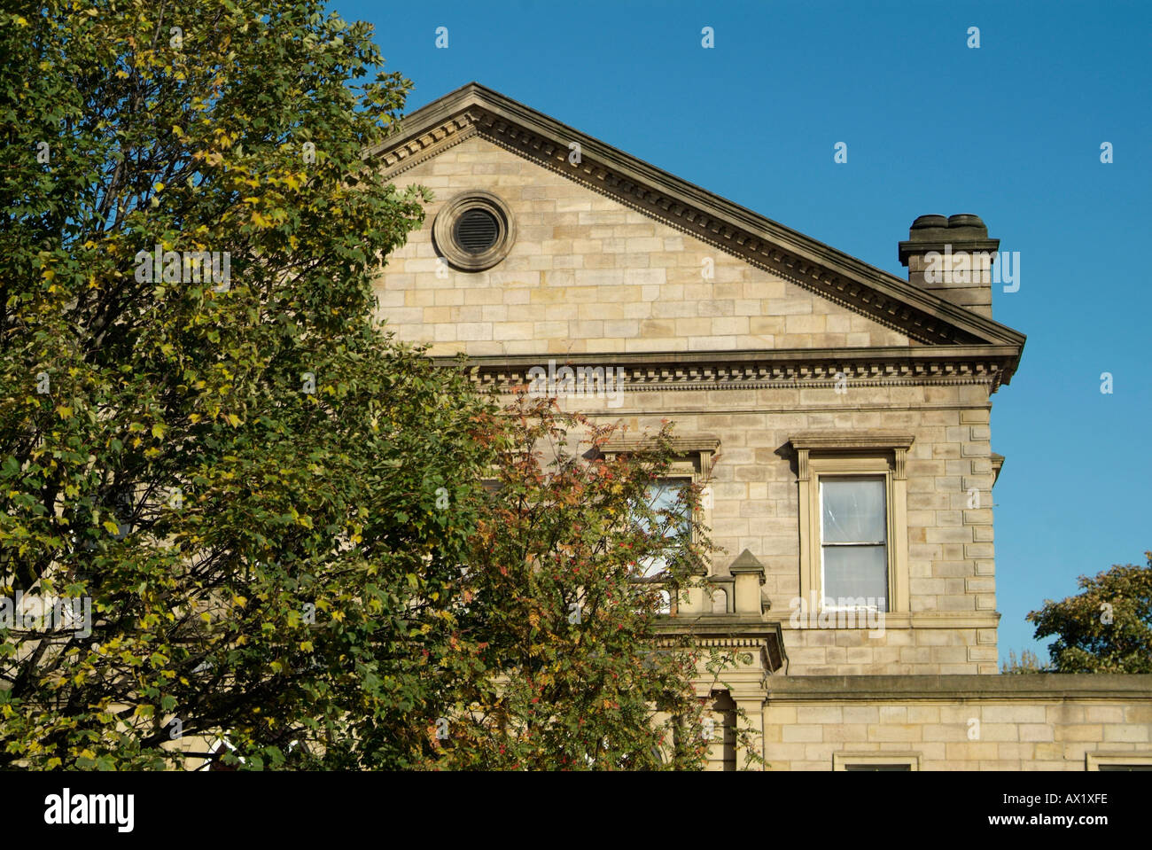 Bbc leeds building hi-res stock photography and images - Alamy