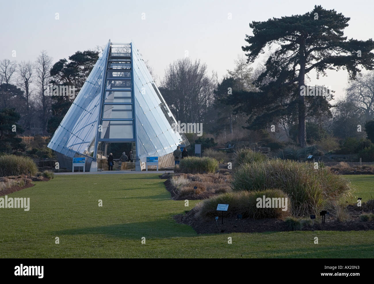 Davies alpine house hi-res stock photography and images - Alamy