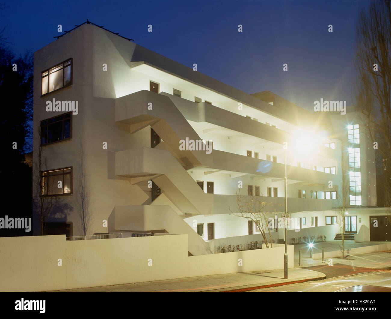 MODERNIST FLATS, LONDON, UK Stock Photo - Alamy