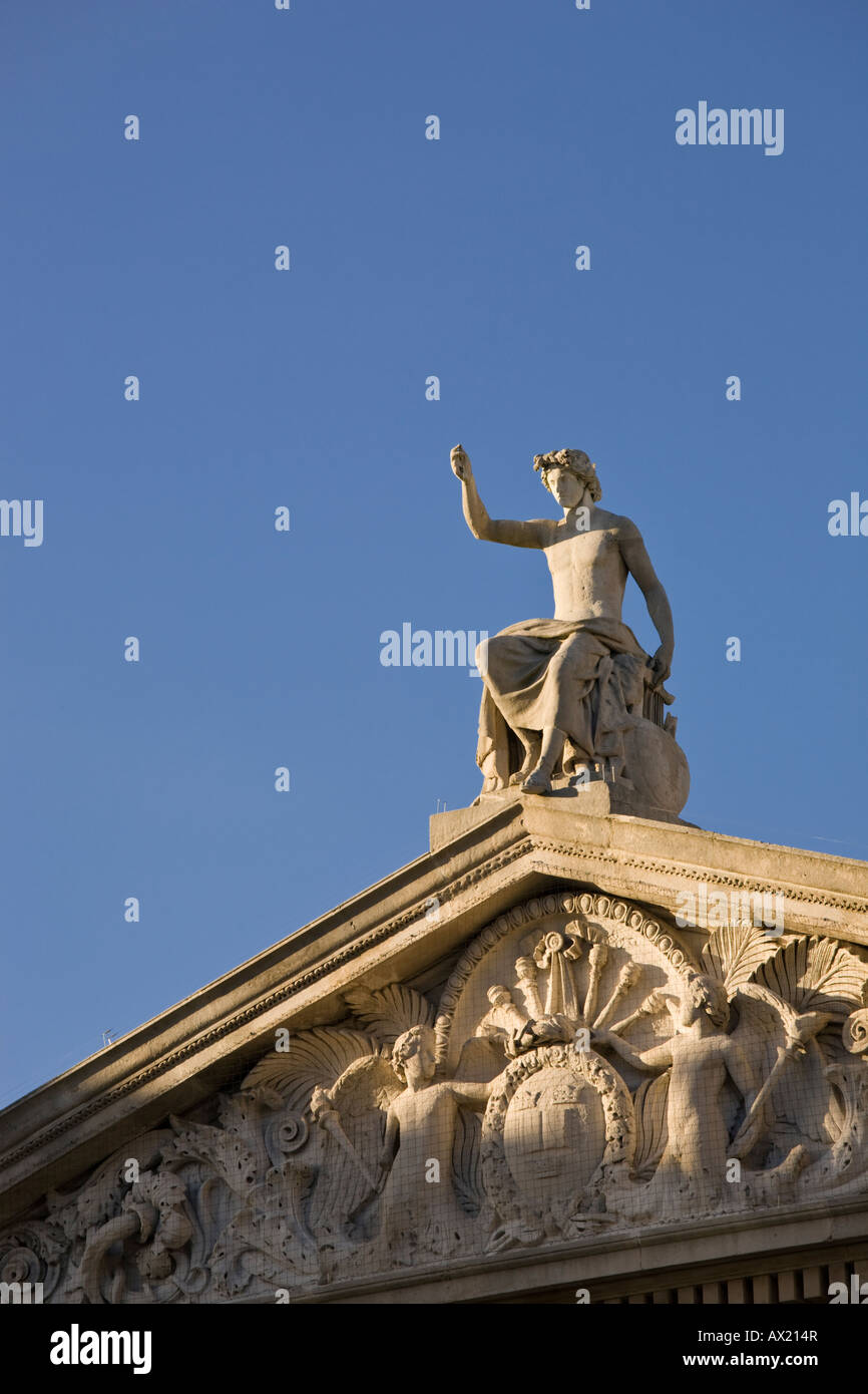 Pedimented architectural hi-res stock photography and images - Alamy