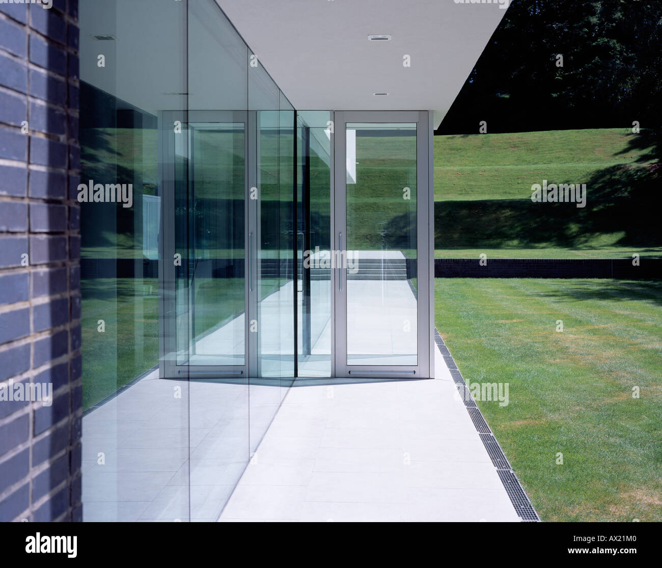 PRIVATE HOUSE, ESHER, UK Stock Photo - Alamy