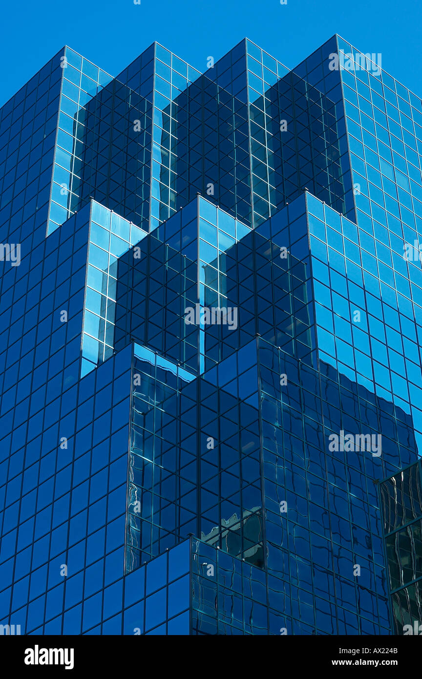 Blue core glass hi-res stock photography and images - Alamy