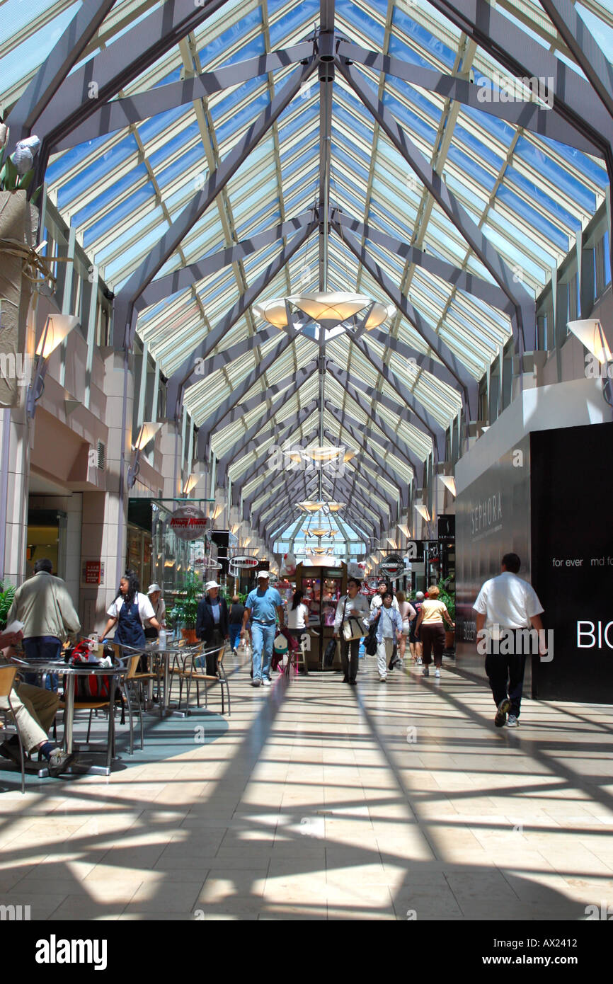 Courtyard of mall Boston Massachusetts Stock Photo - Alamy