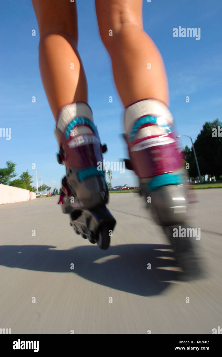 Rollerblading feet hi-res stock photography and images - Alamy
