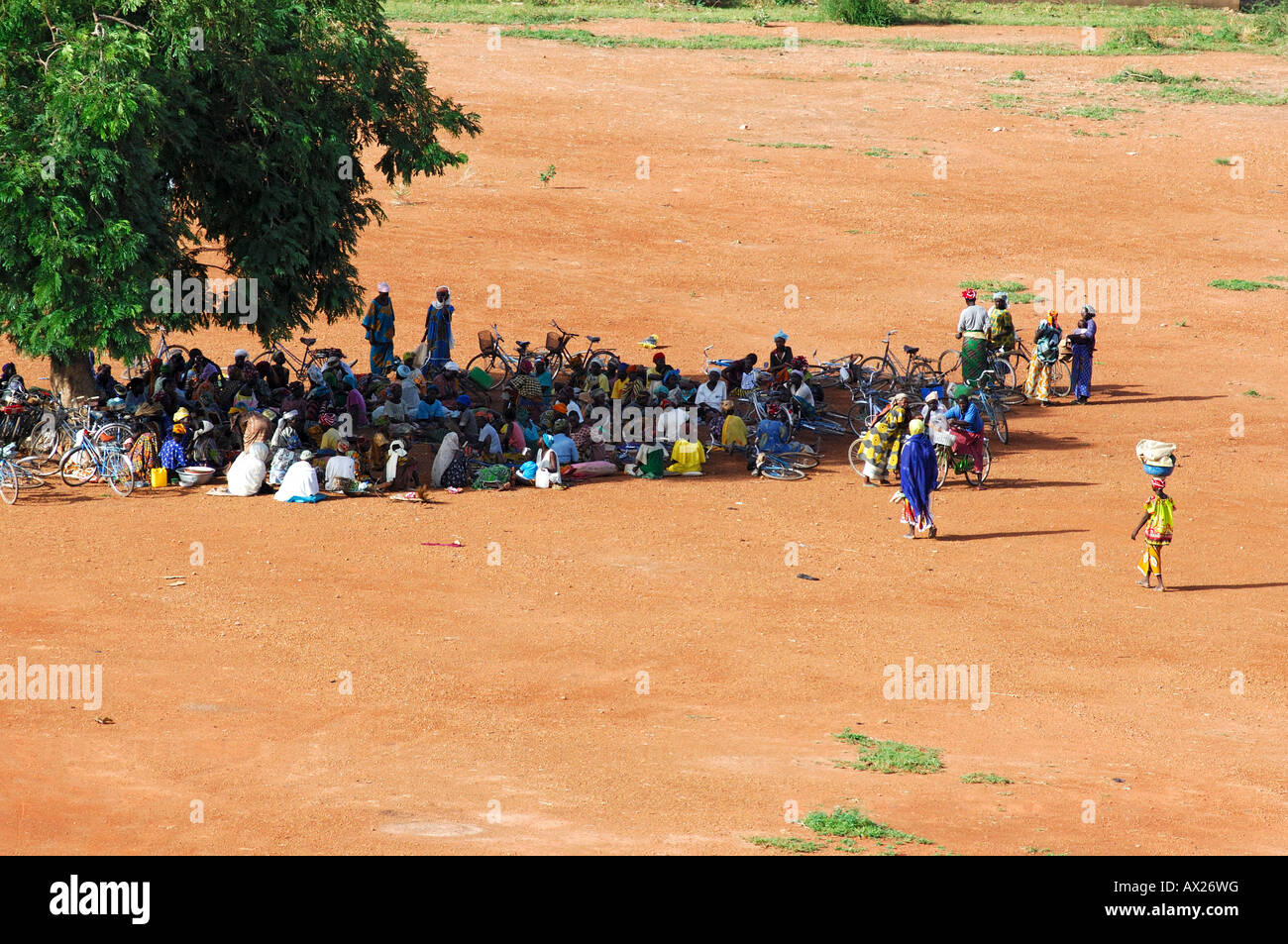 Village meeting in the shade of a tree, Burkina Faso, West Africa Stock ...