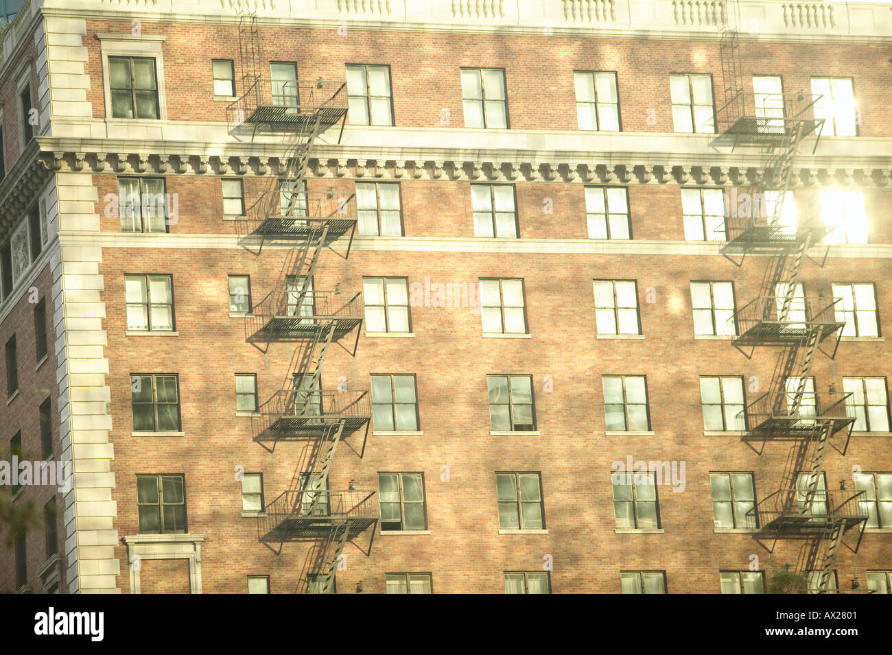 Tenement fire escapes hi-res stock photography and images - Alamy