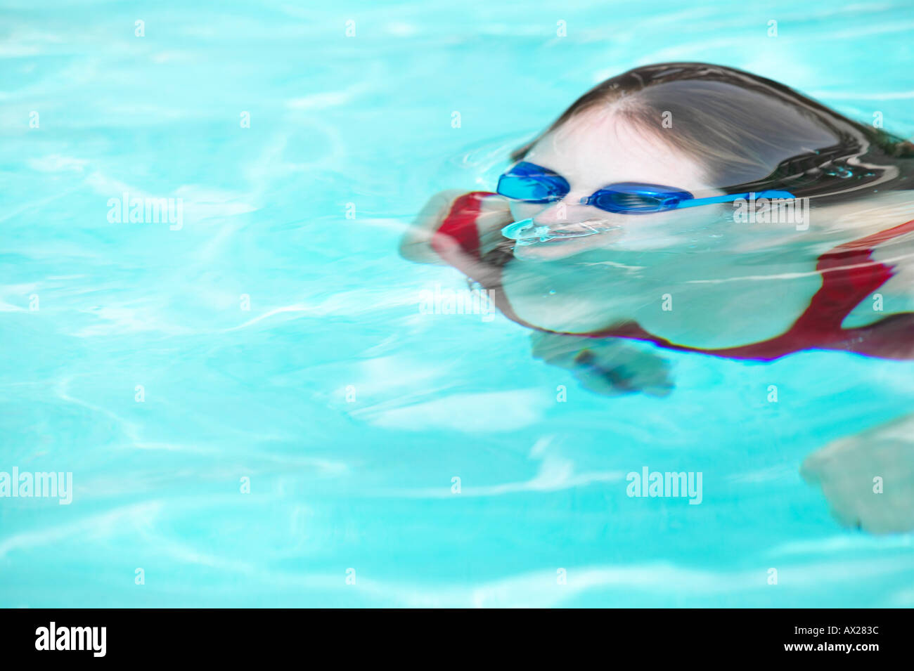 Deformed female body hi-res stock photography and images - Alamy