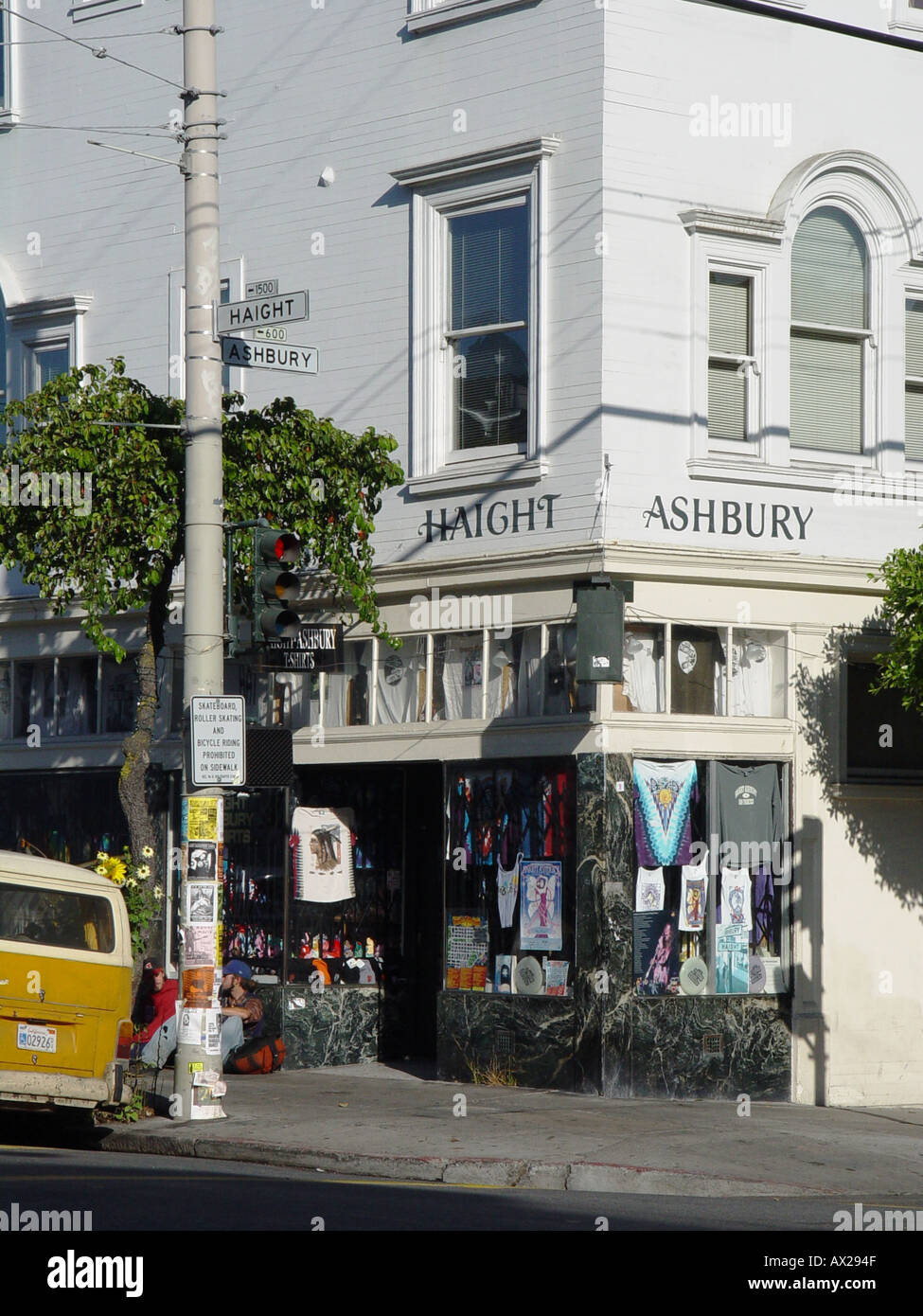 Haight ashbury hippies hi-res stock photography and images - Alamy