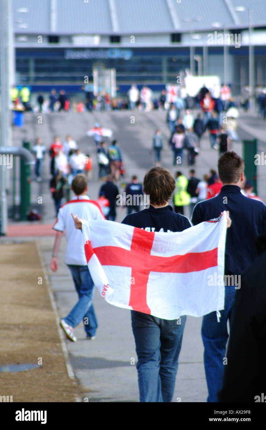 England football fans outside the city of manchester stadium Stock ...