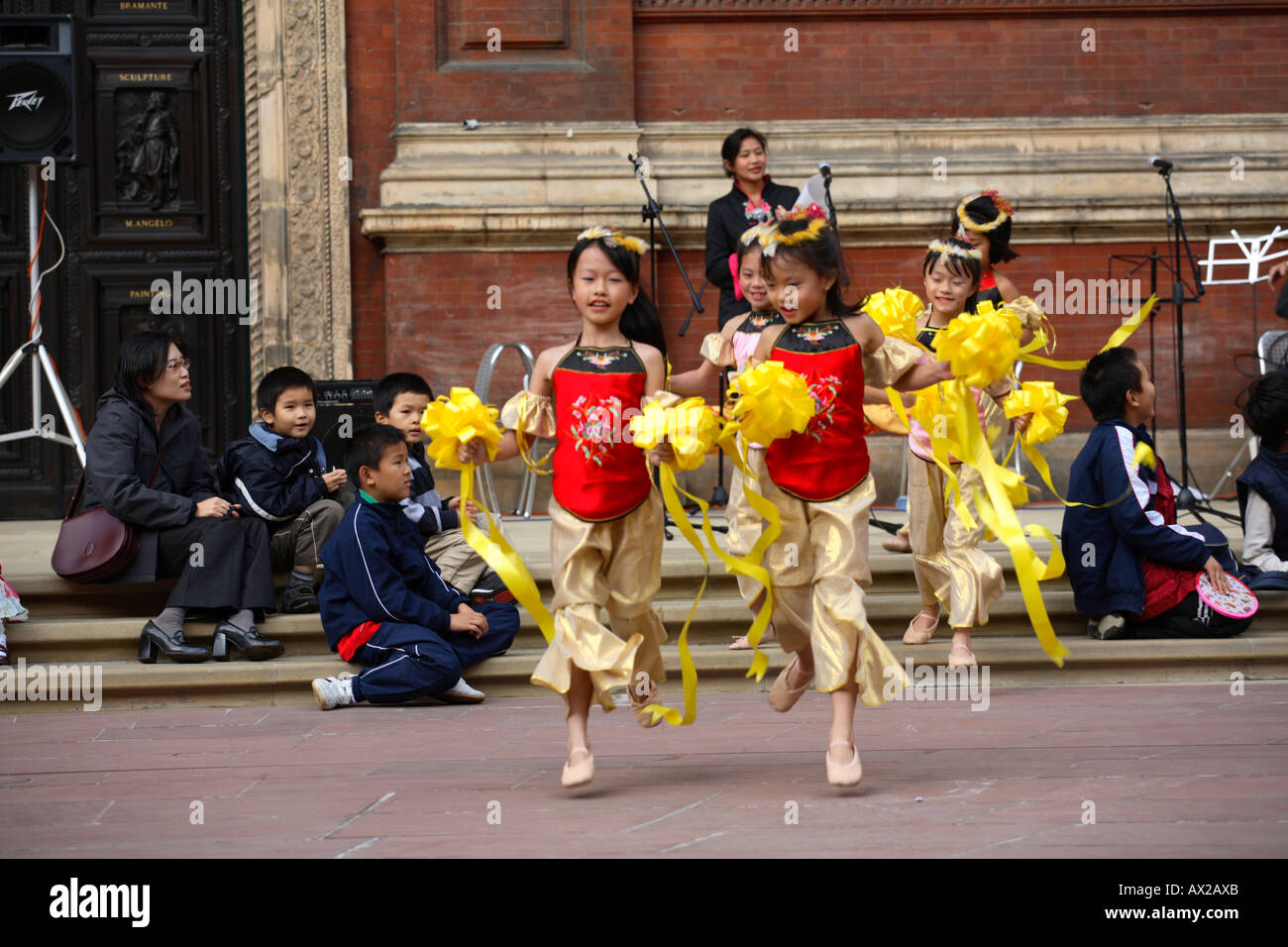 Young Chinese dancers performing at the Chinese Mid-Autumn Festival, V ...