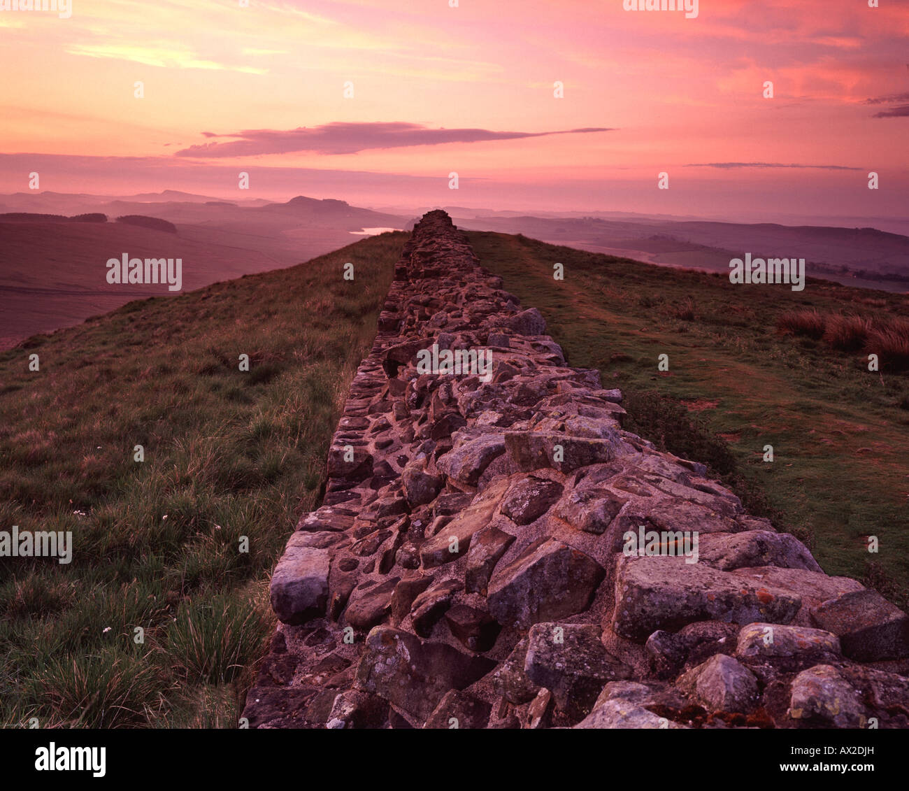 Hardrian's wall hi-res stock photography and images - Alamy