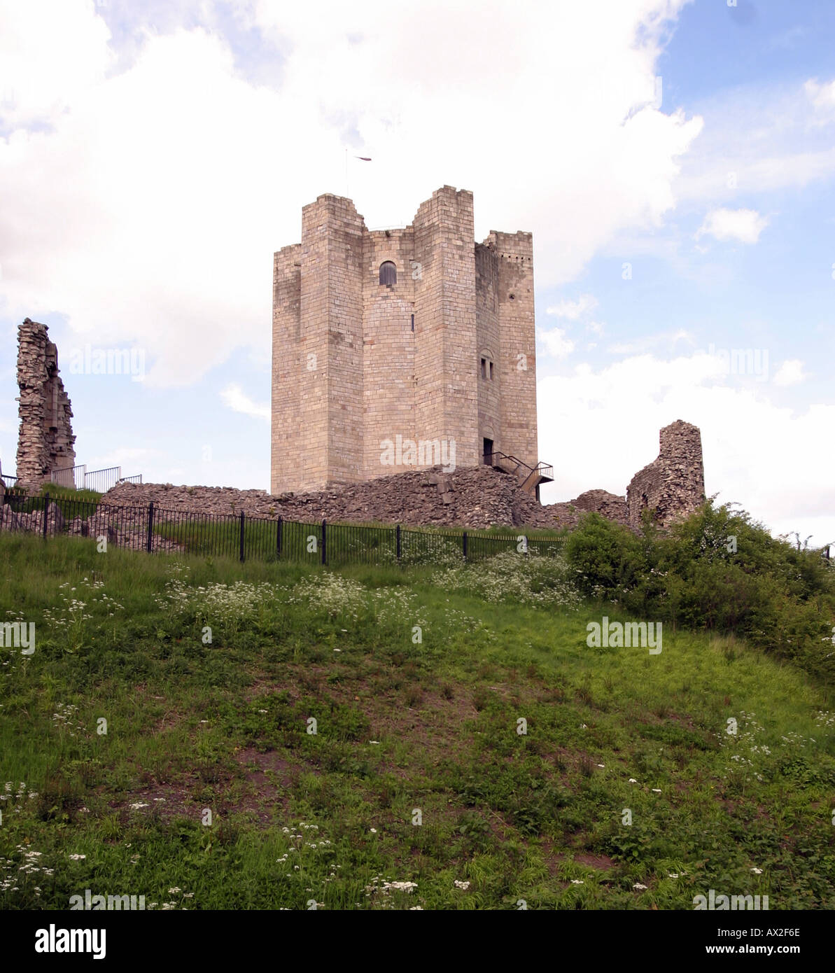 Conisbrough Castle nr Doncaster South Yorkshire the 90 ft octagonal ...