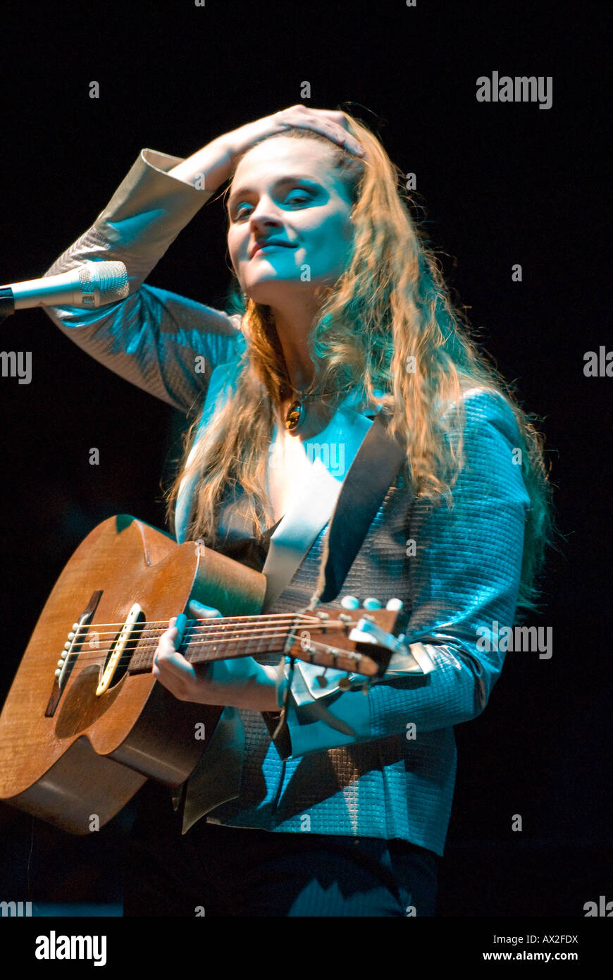 Madeleine peyroux singer hi-res stock photography and images - Alamy