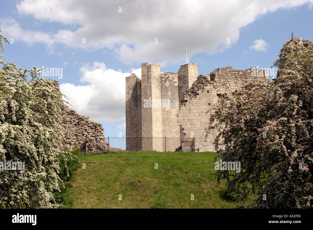 Conisbrough Castle nr Doncaster South Yorkshire the 90 ft octagonal ...