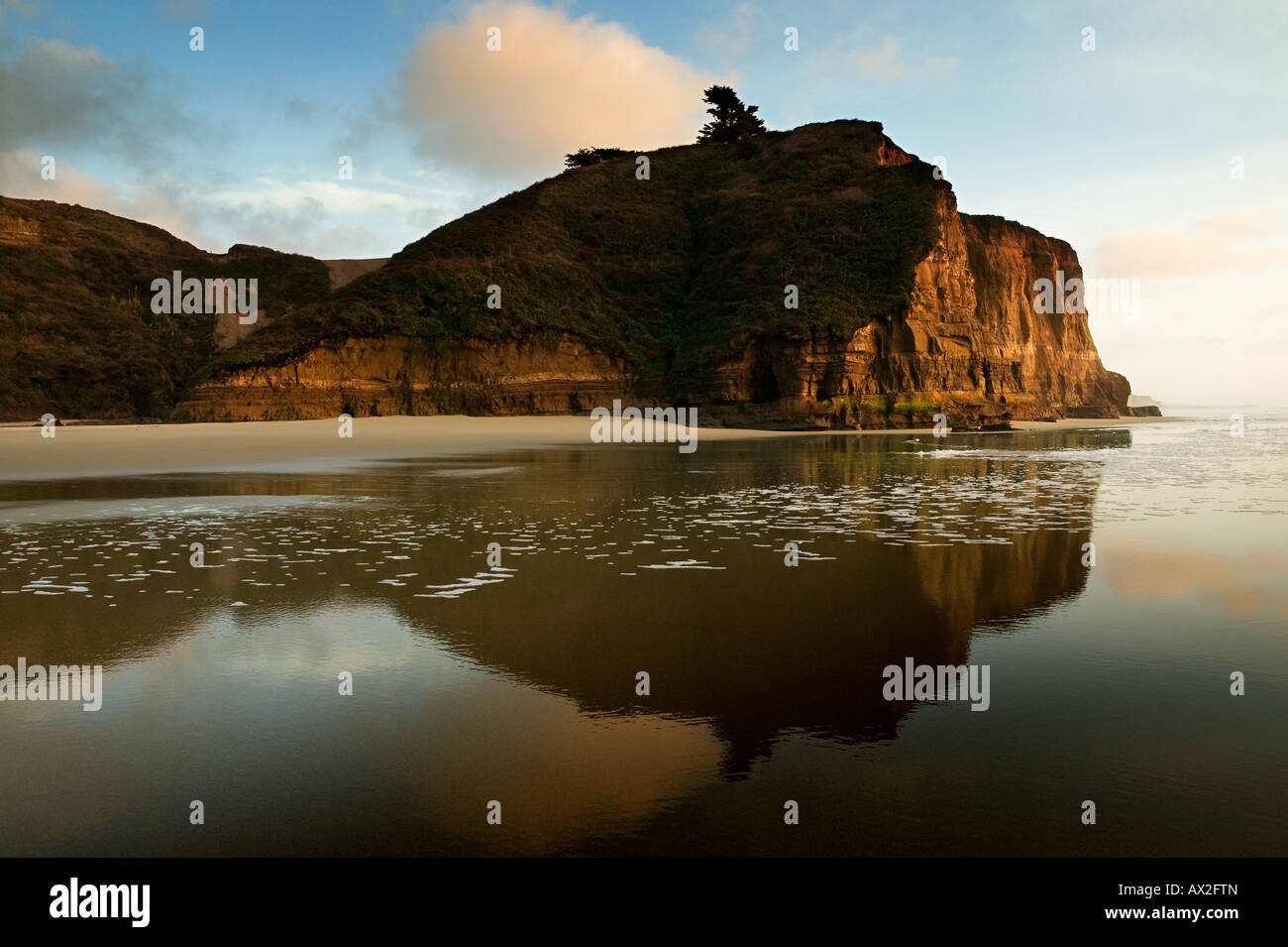 Pomponio state beach hi-res stock photography and images - Alamy