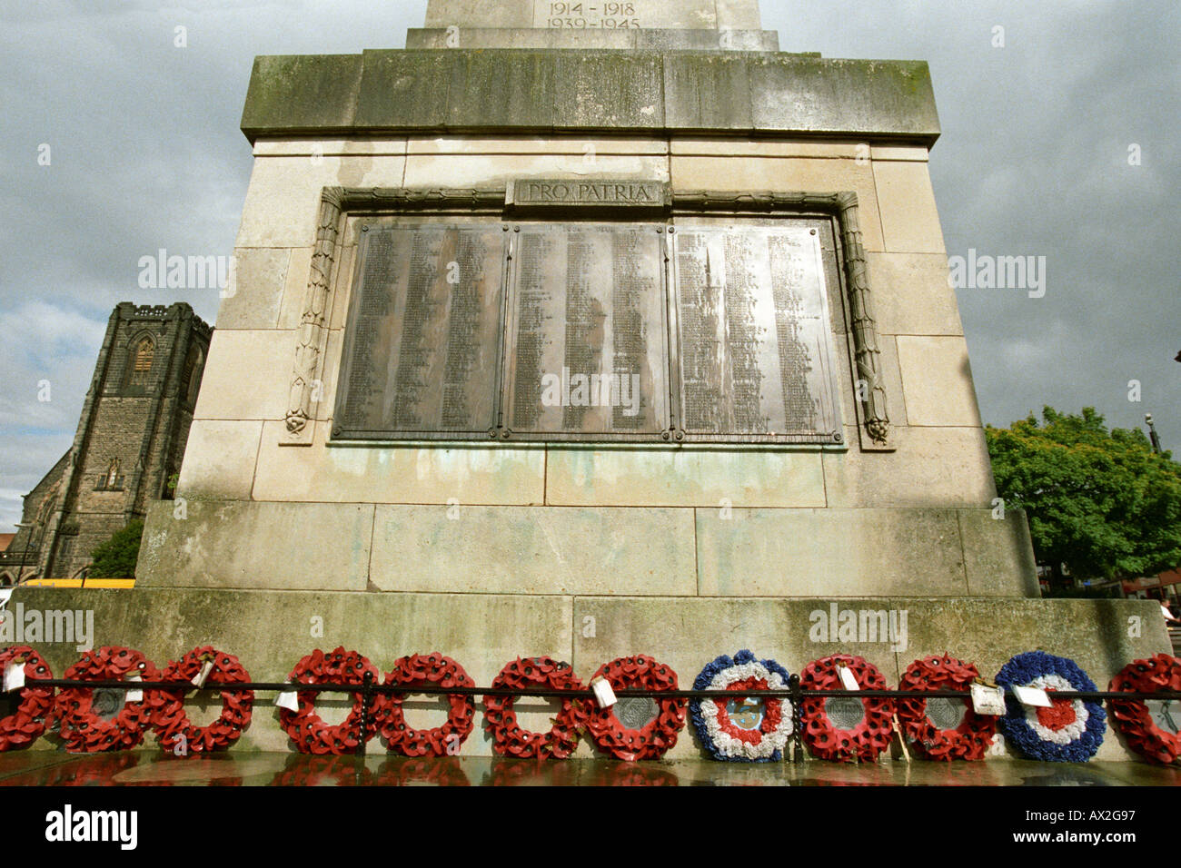 Our Glorious Dead War Memorial in Harrogate Stock Photo - Alamy