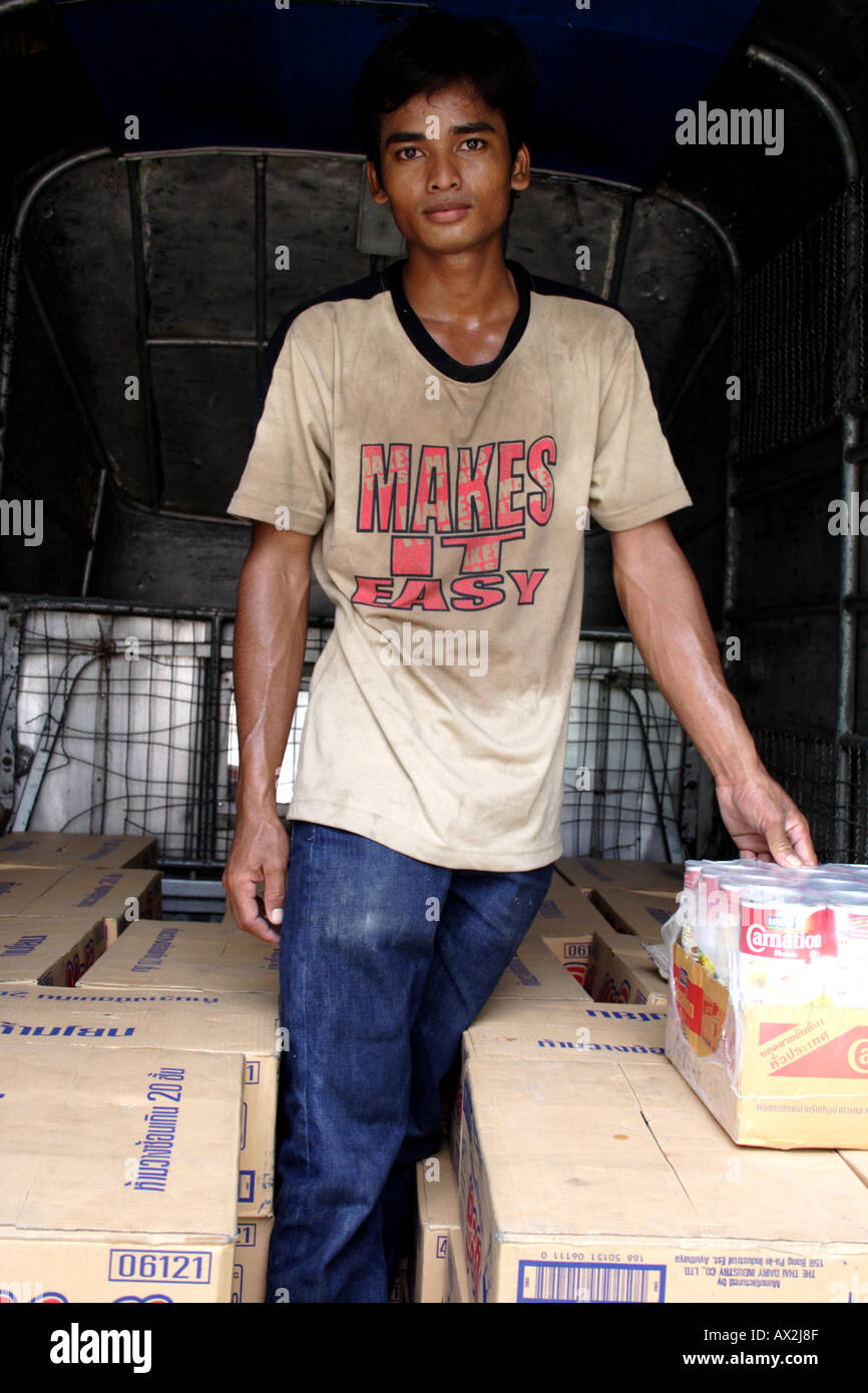 Easy loading hi-res stock photography and images - Alamy