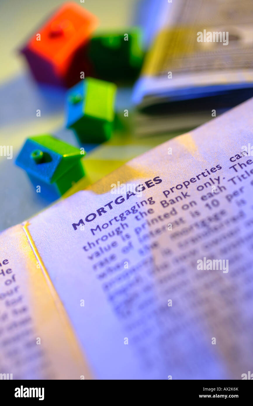 Vertical photo monopoly game board hi-res stock photography and images ...